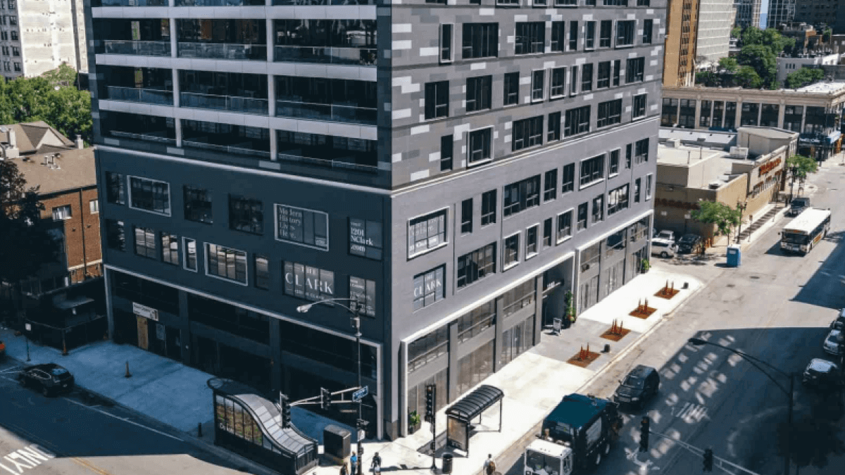 1201 N Clark St | Canvas Real Estate